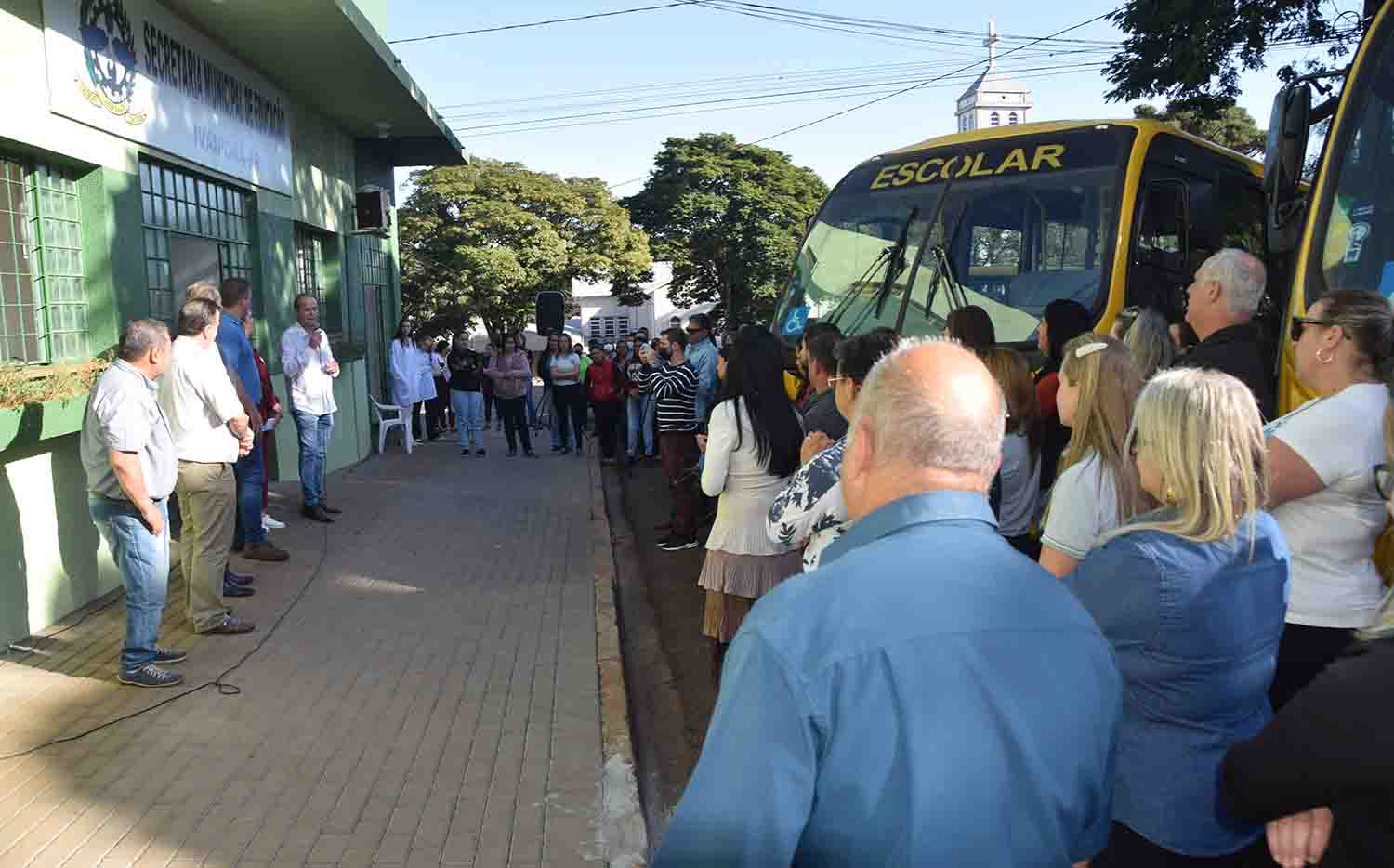 Prefeitura de Ivaiporã adquire mais cinco ônibus para o transporte ...